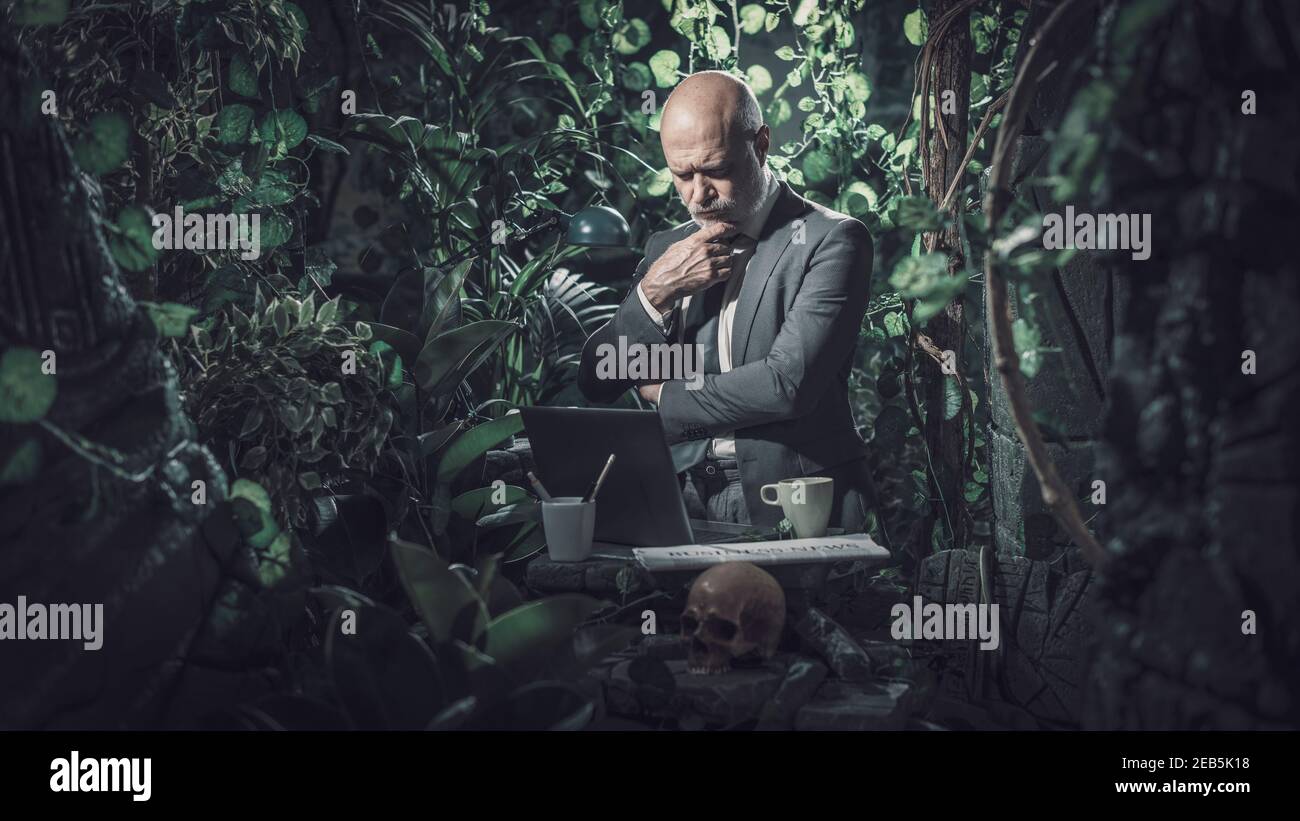 Working in the jungle hi-res stock photography and images - Alamy