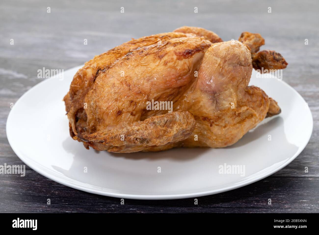 Whole roasted chicken on hi-res stock photography and images - Alamy
