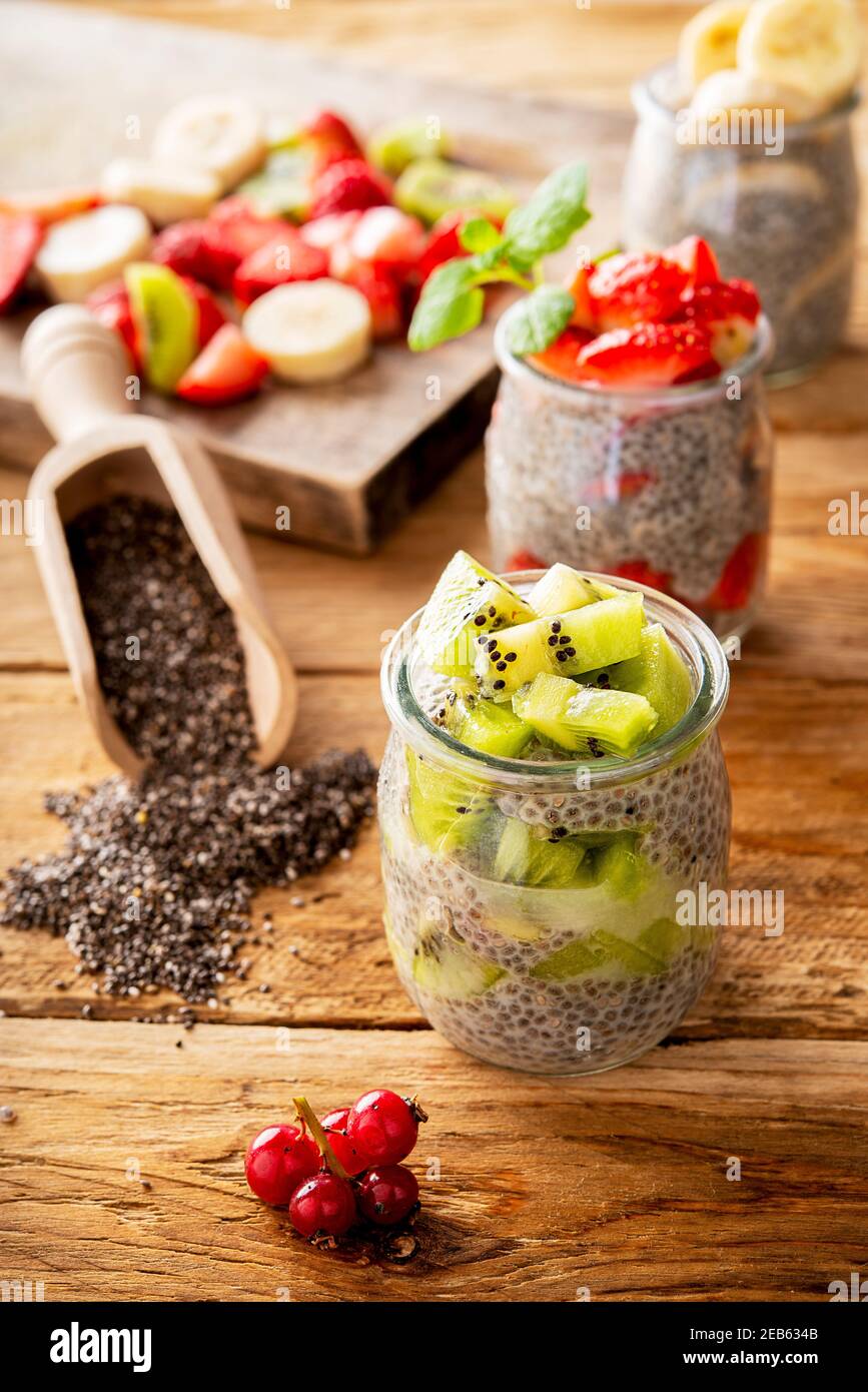vertical kiwi Chia pudding vegan yogurt oat milk Stock Photo - Alamy