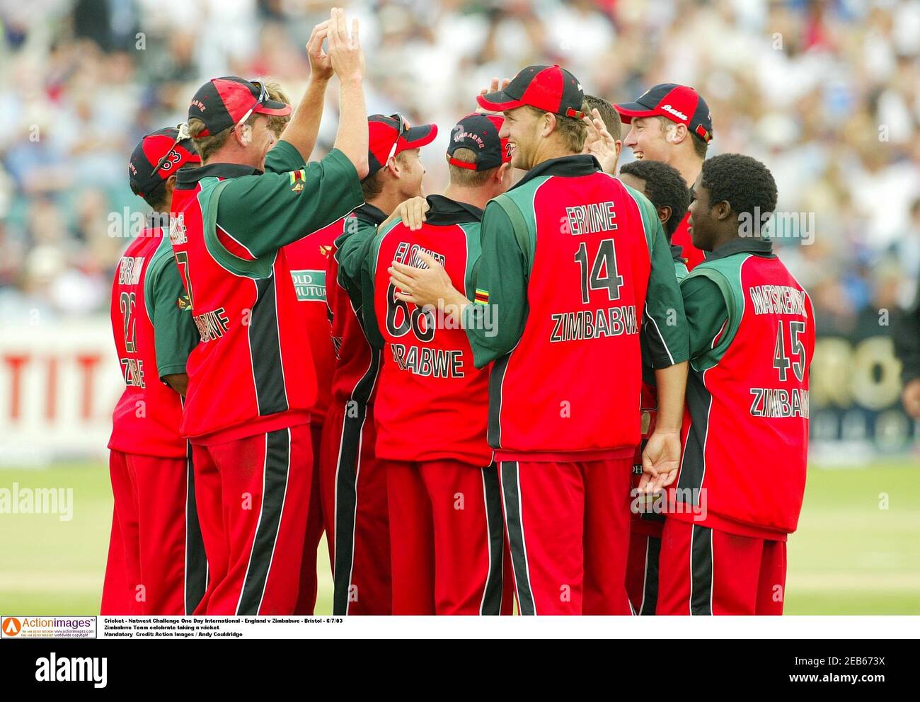 Zimbabwe cricket team celebrate hi-res stock photography and images - Alamy