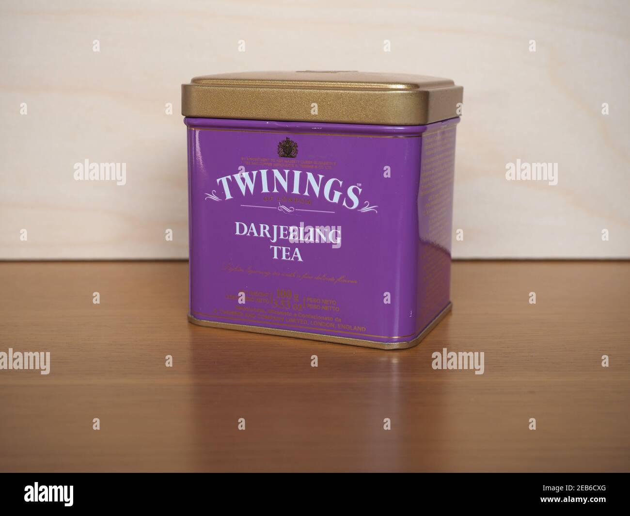 Twinings of london logo hi-res stock photography and images - Alamy
