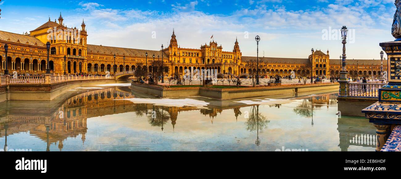 Spain Square in Seville, Andalusia, Spain Stock Photo - Alamy