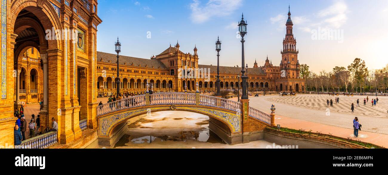 Spain Square in Seville, Andalusia, Spain Stock Photo - Alamy