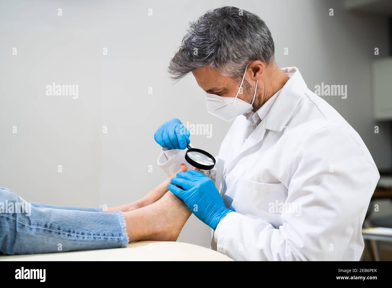 Ingrown Toenail Problem. Infected Patient Foot Check Stock Photo - Alamy