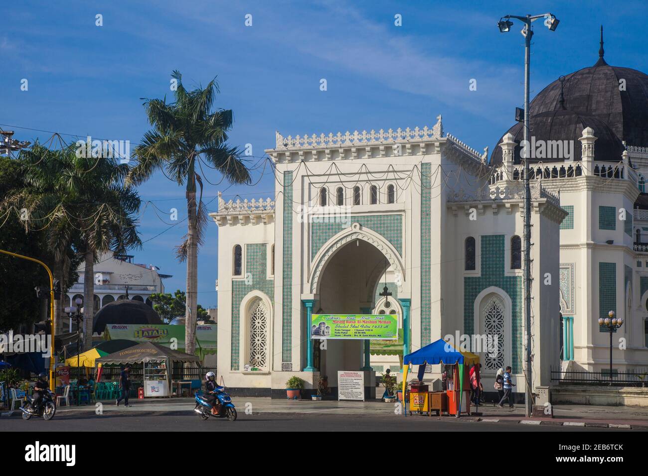 Medan great mosque hi-res stock photography and images - Alamy