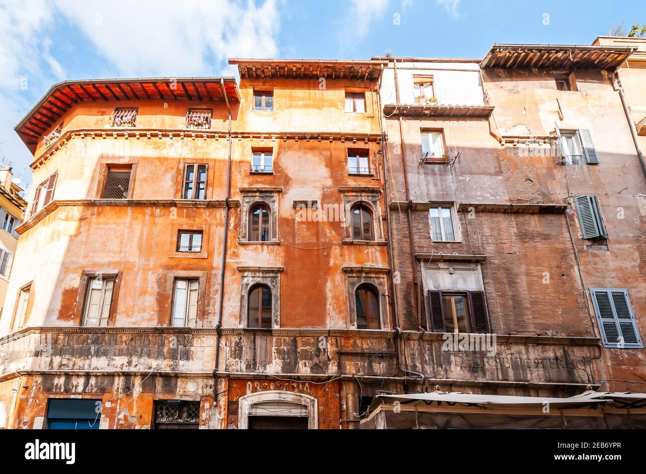 Residential building in rome hi-res stock photography and images - Alamy