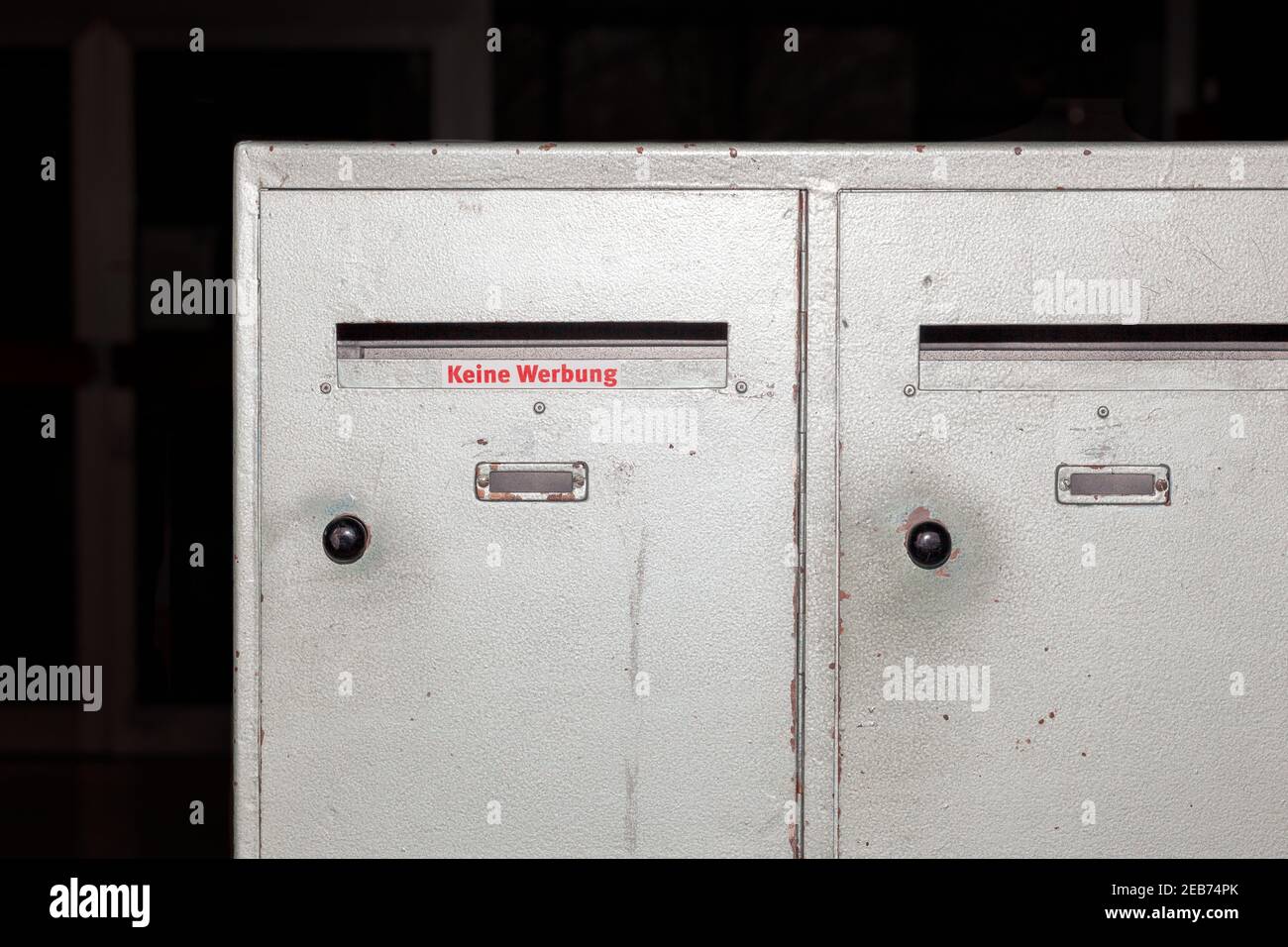 Mailbox placard advertisement hi-res stock photography and images - Alamy