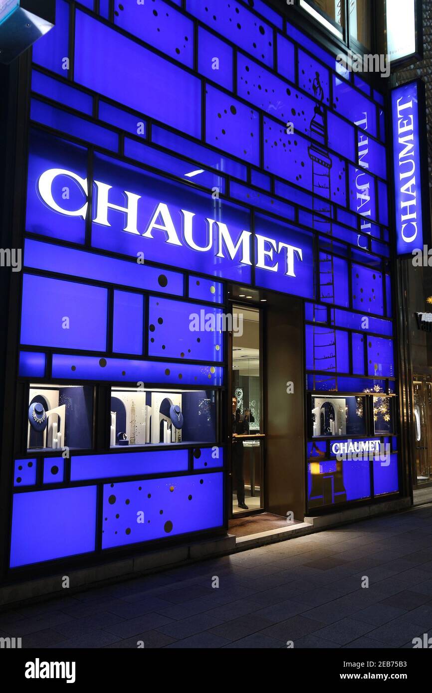 Chaumet store in japan hi-res stock photography and images - Alamy