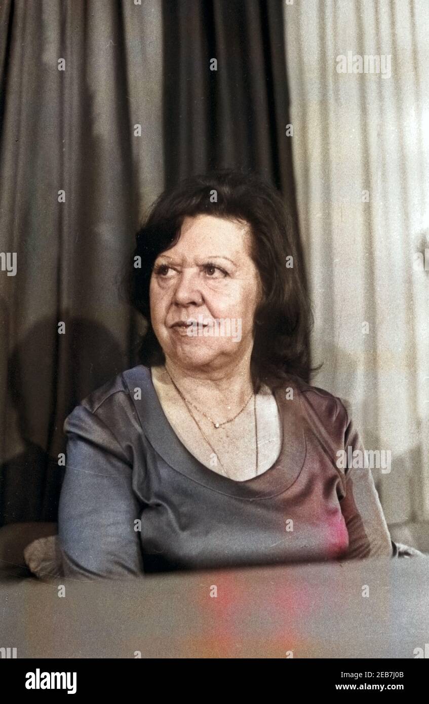 Brigitte Mira beim Film Festival in Cannes 1974, Frankreich 1970er ...