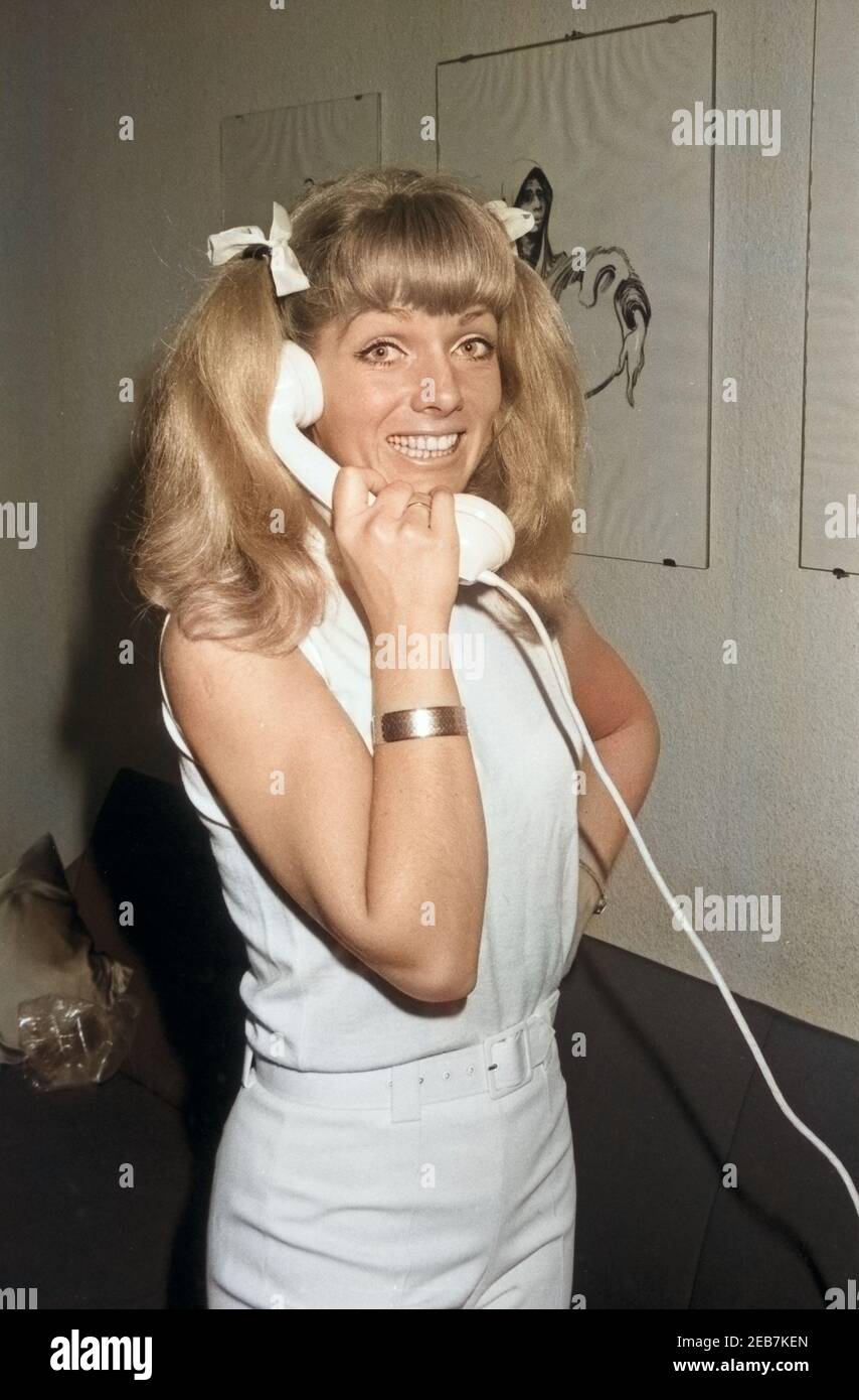 Die deutsche Schauspielerin Ini Assmann, Deutschland 1960er Jahre. The ...