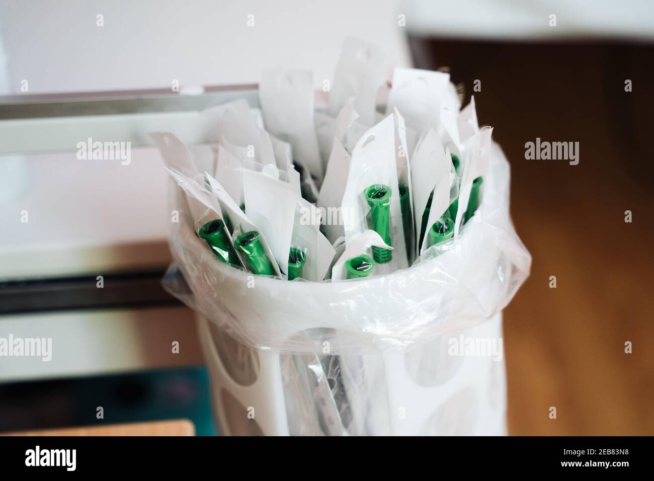 Medical sharps box hi-res stock photography and images - Alamy