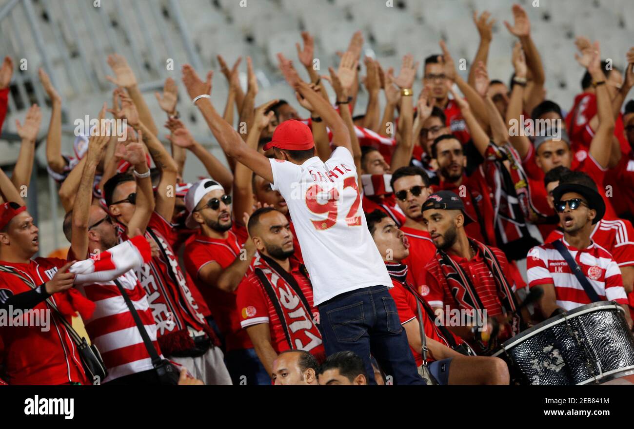 Wydad fans hi-res stock photography and images - Alamy