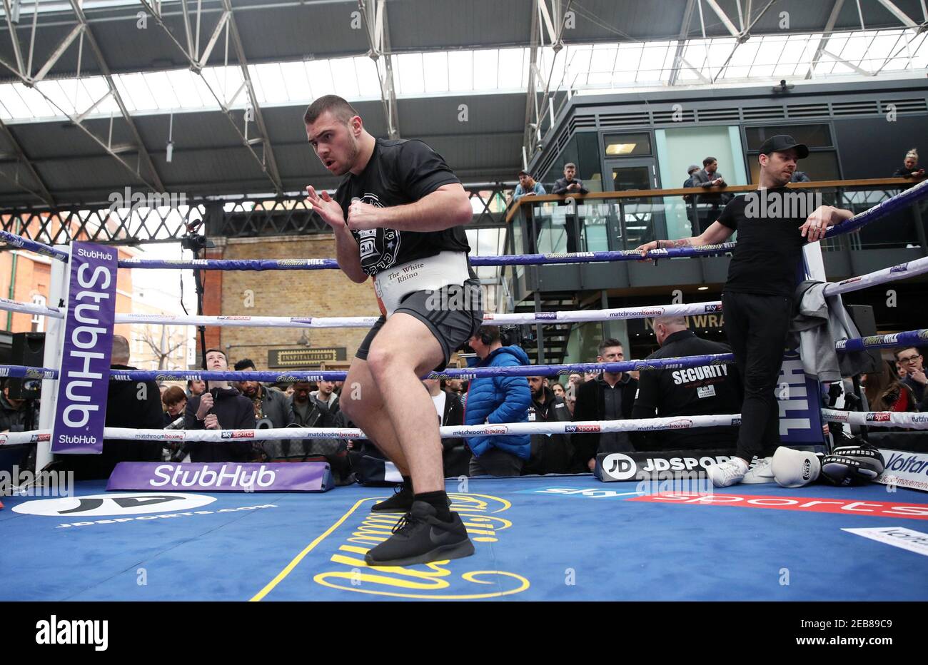 Dave allen boxer hi-res stock photography and images - Alamy