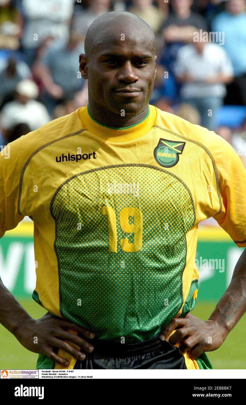 Football action frank sinclair hi-res stock photography and images - Alamy