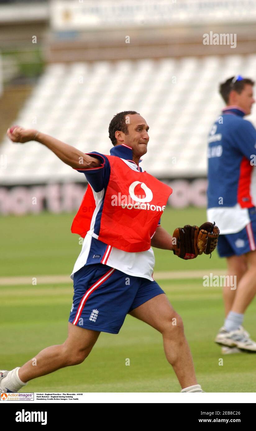 Sport cricket action practice mark butcher hi-res stock photography and ...