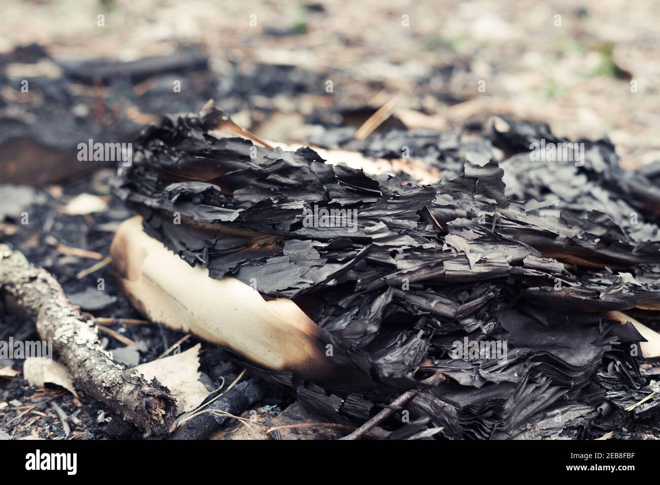 Burnt papers hi-res stock photography and images - Alamy