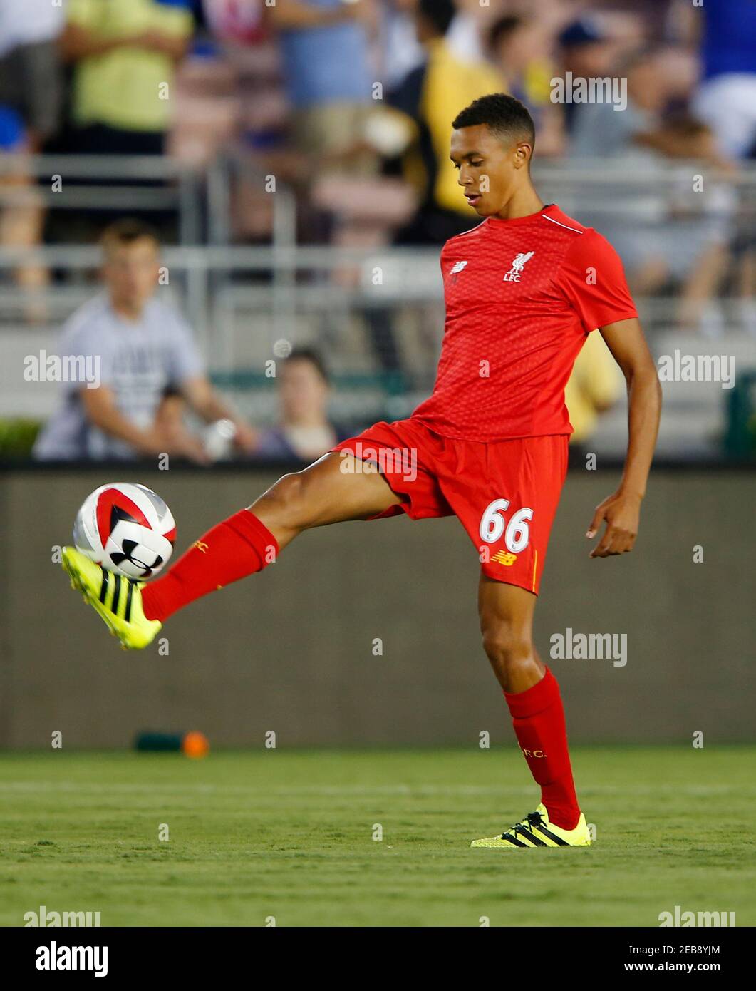 Soccer trent alexander arnold hi-res stock photography and images - Alamy
