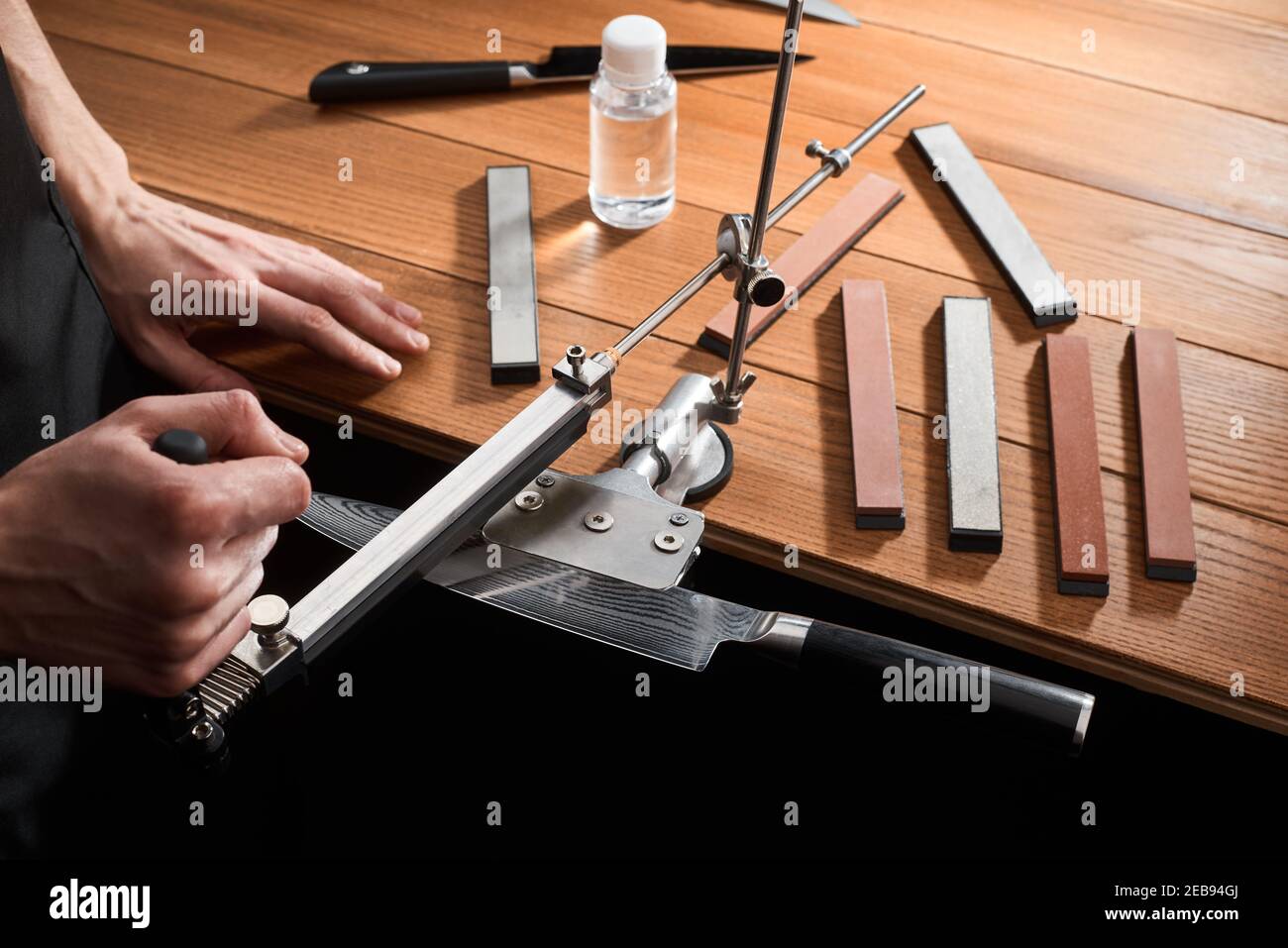 Using a steel to sharpen a knife hi-res stock photography and images ...