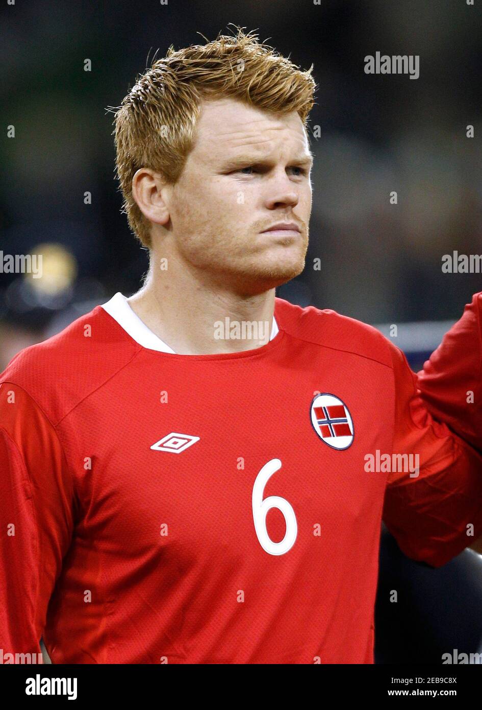 John arne riise norway hi-res stock photography and images - Alamy