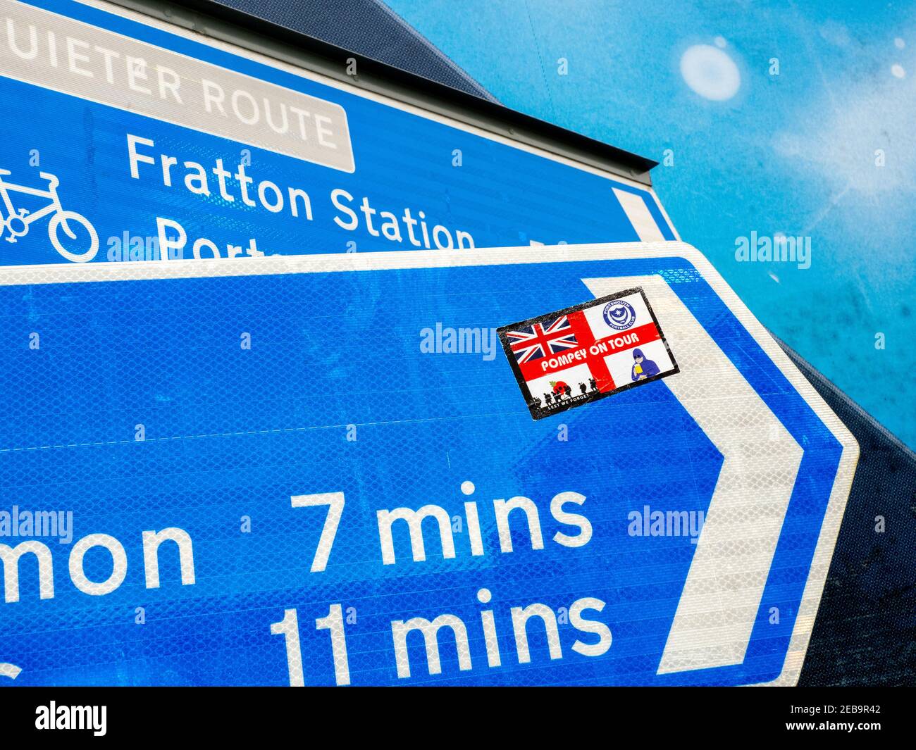 Pompey football club hi-res stock photography and images - Alamy