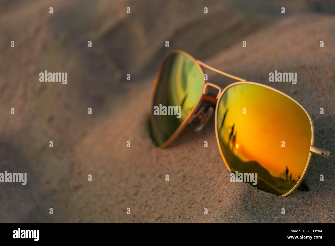 Reflecting Sun On Glasses High Resolution Stock Photography and Images ...