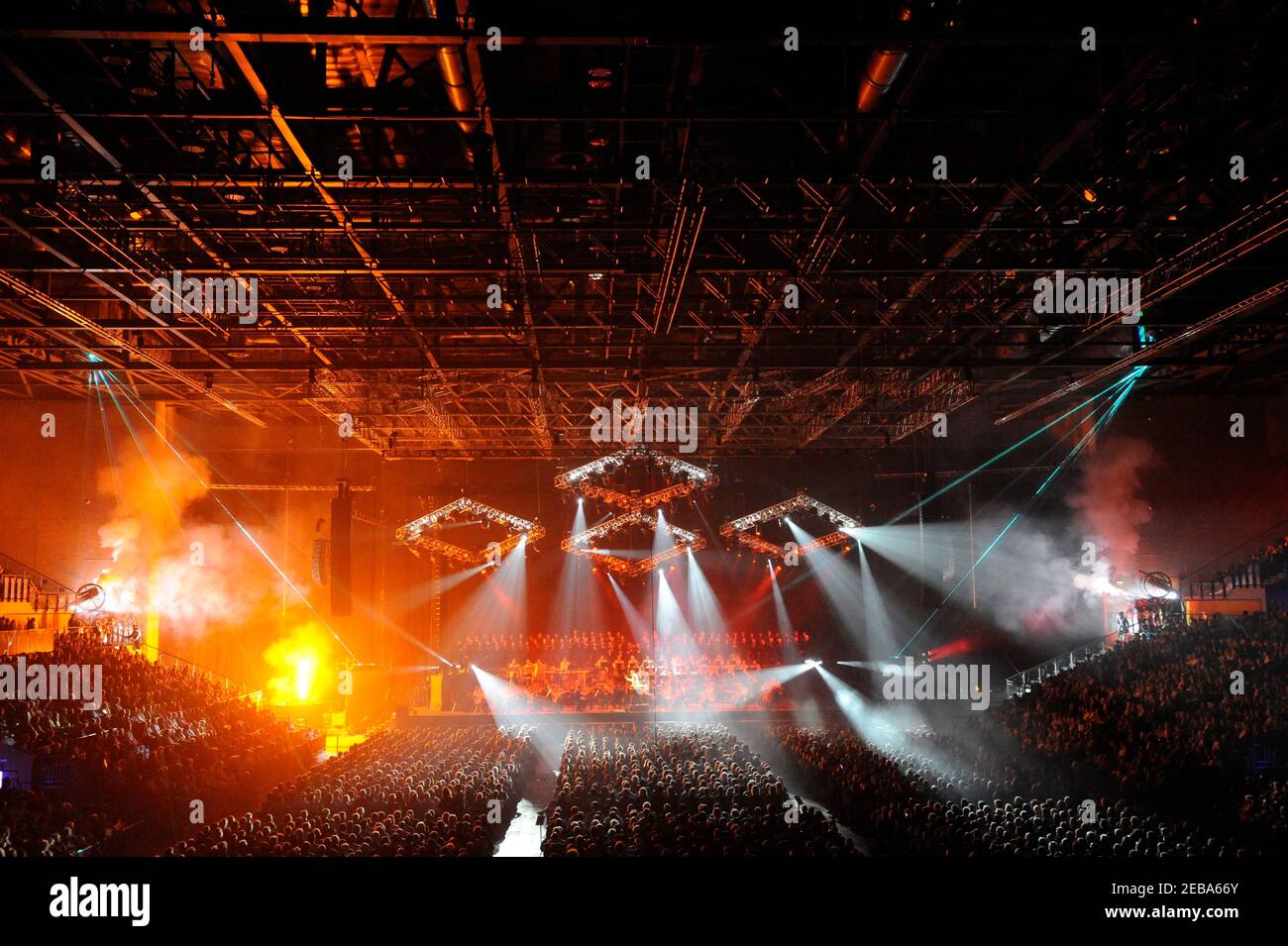 Special lighting production hi-res stock photography and images - Alamy
