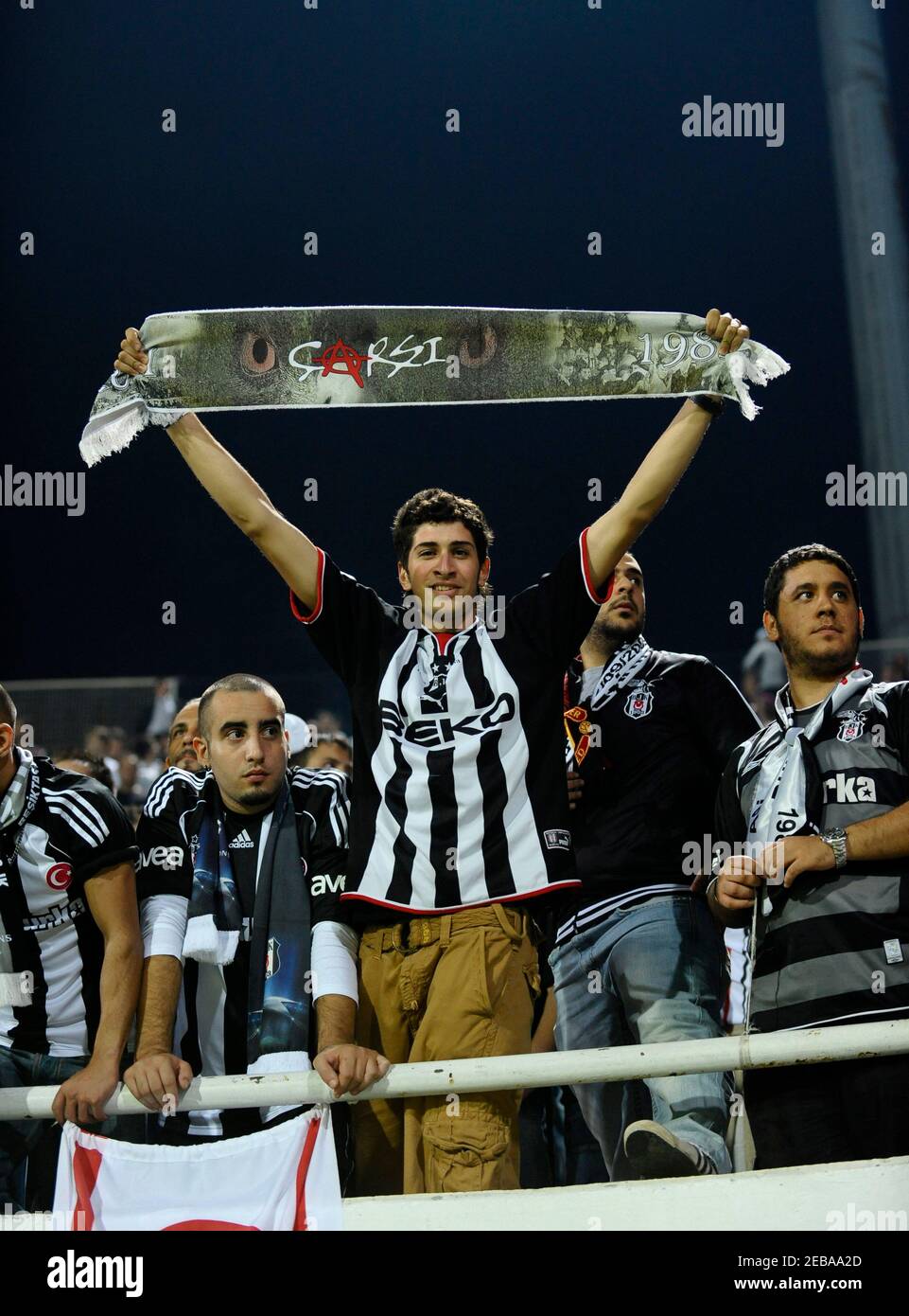 Soccer uefa champions league group besiktas manchester united inonu ...