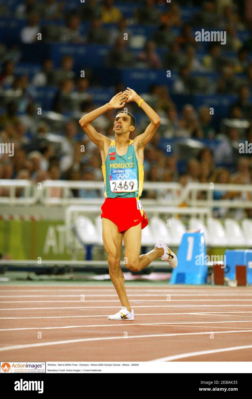 Athens olympics 2004 5000m hi-res stock photography and images - Alamy