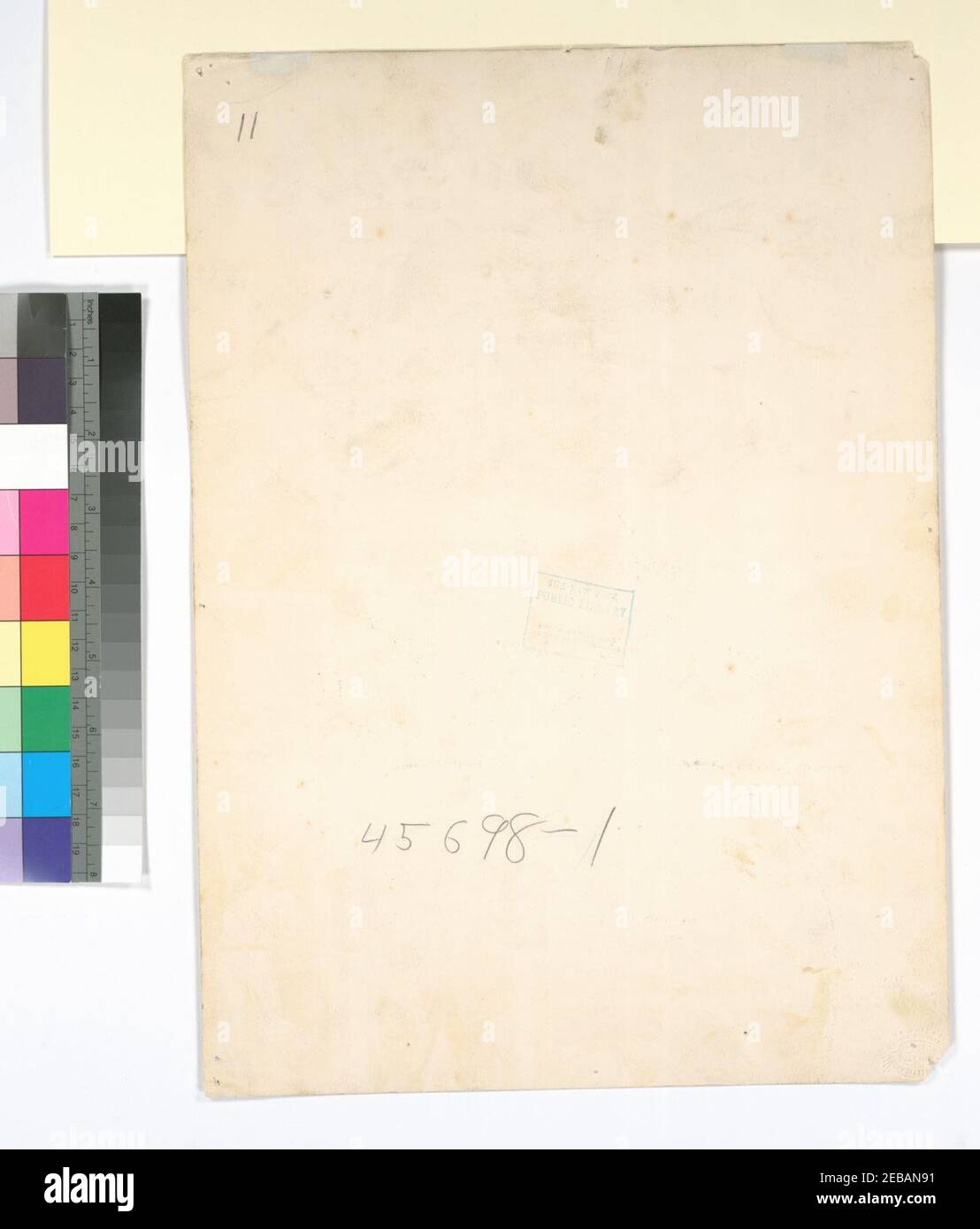 Cricket vs. baseball Stock Photo - Alamy