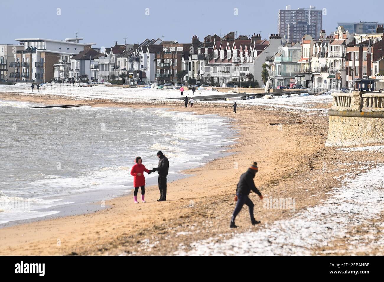 People braving the elements at Southend-on-Sea, as the cold snap ...