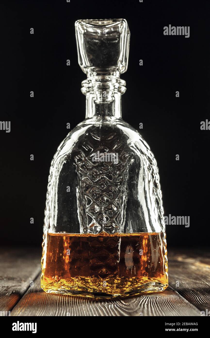 Whiskey bottle neck hi-res stock photography and images - Alamy