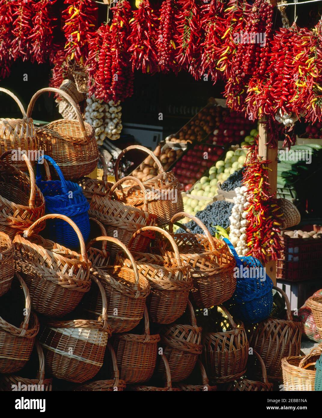 Craftwork market hi-res stock photography and images - Alamy