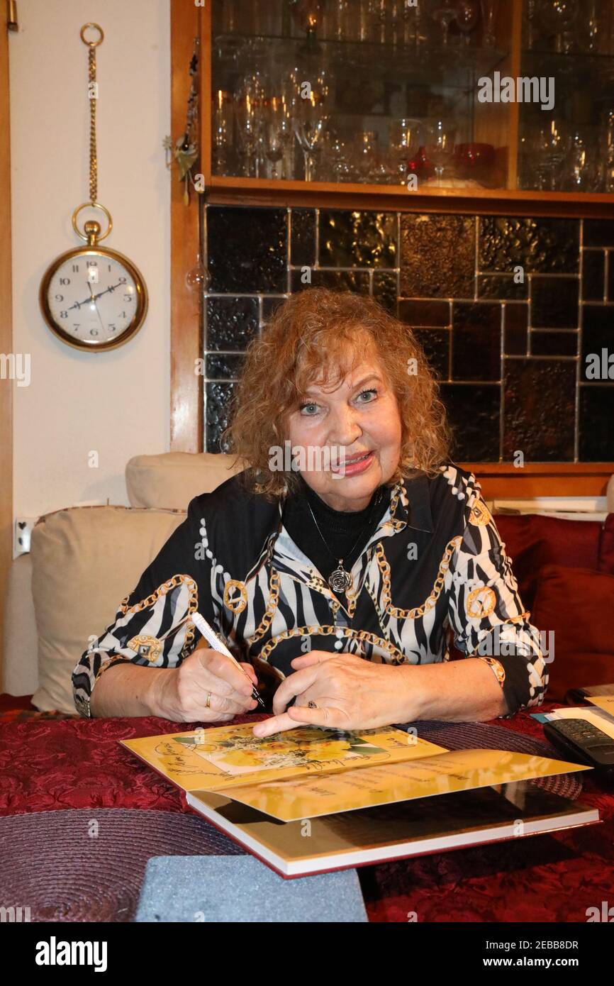 Urte Blankenstein bei der Aufzeichnung der Fernsehsendung zum 100 ...