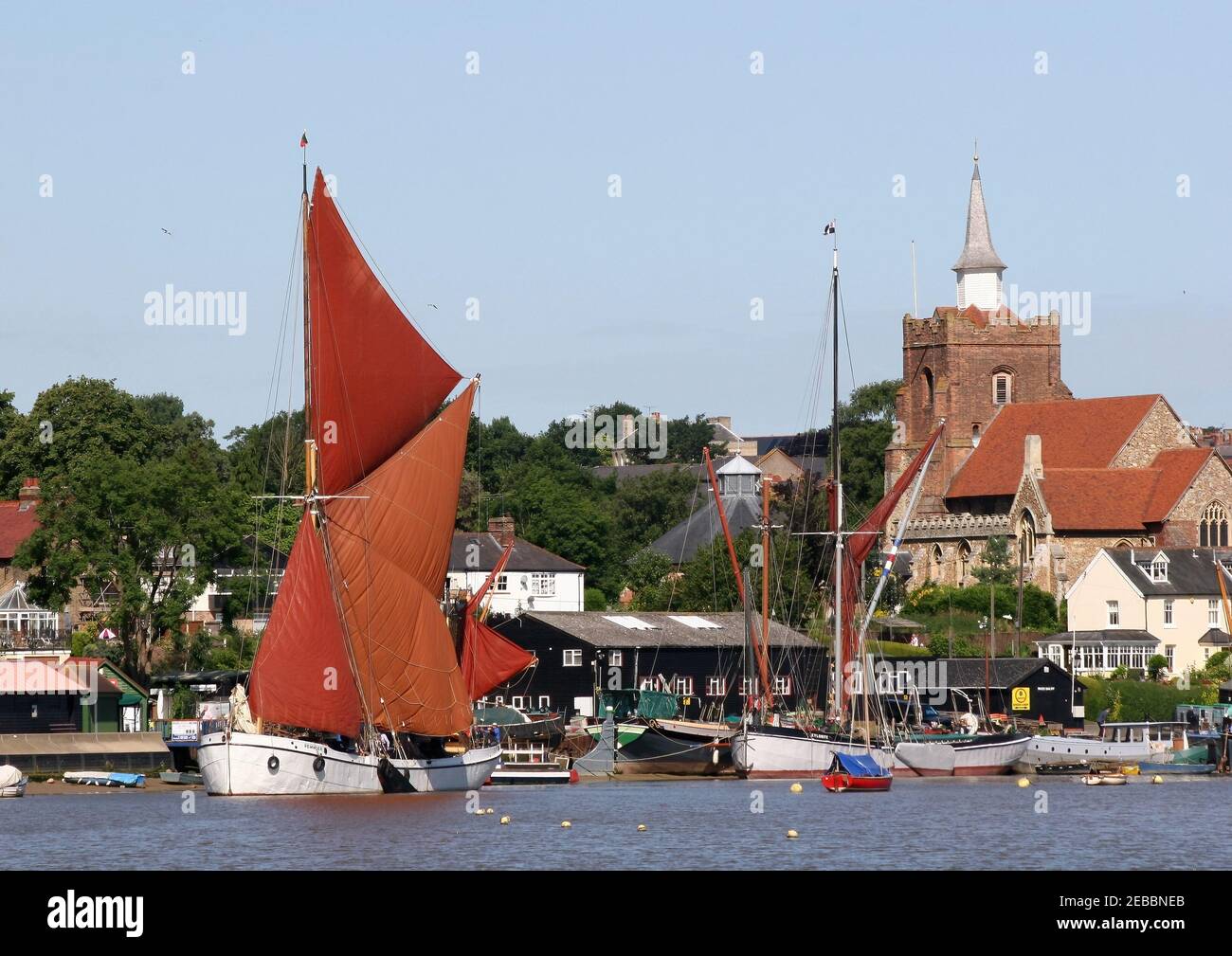 Steel hull thames barge hi-res stock photography and images - Alamy