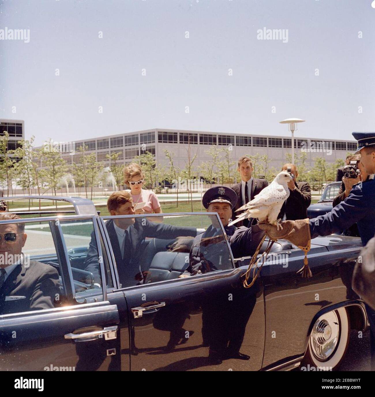 Trip to Western States: President Kennedy at U.S. Air Force (USAF ...