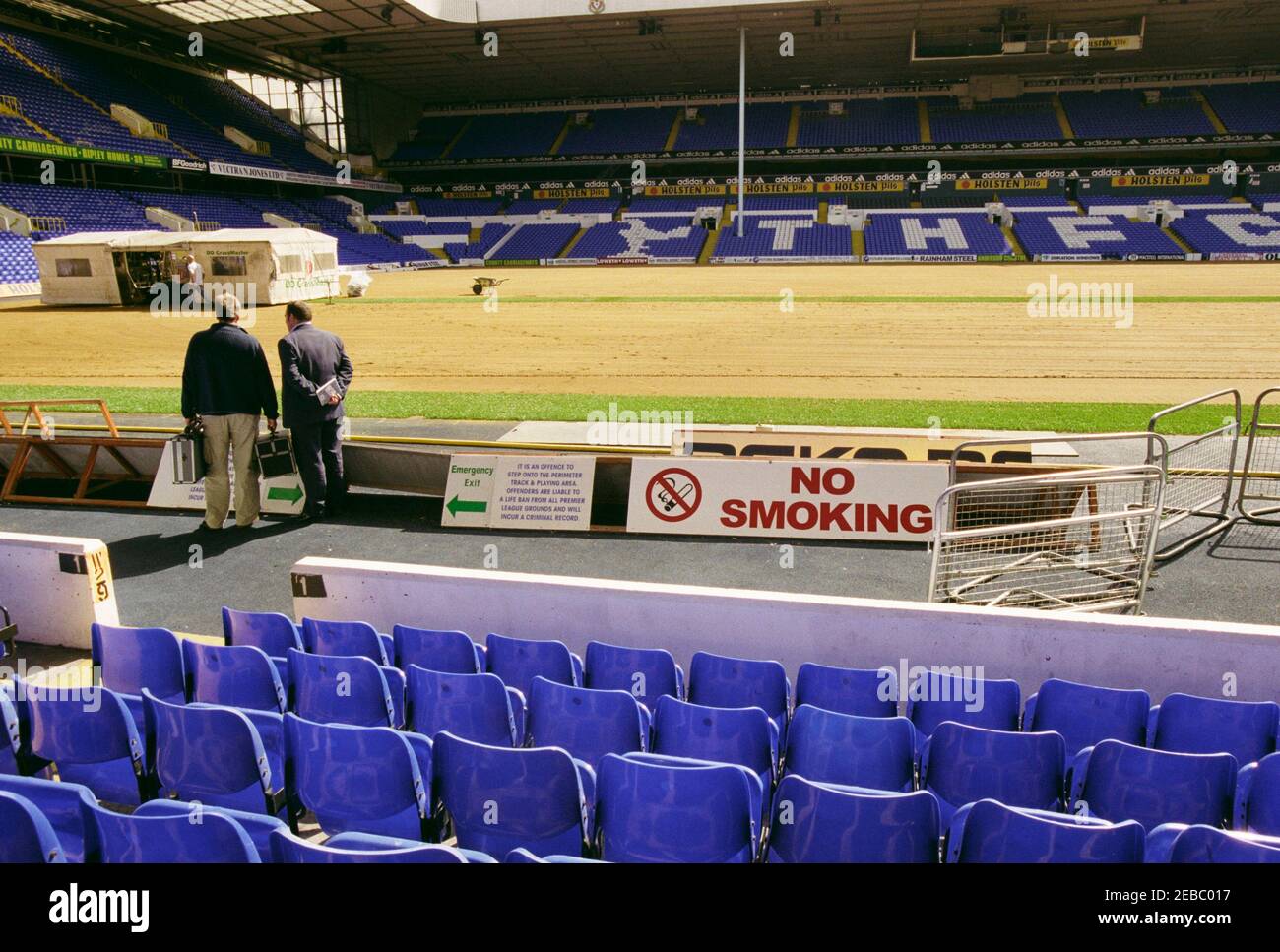 Spurs ground hi-res stock photography and images - Alamy