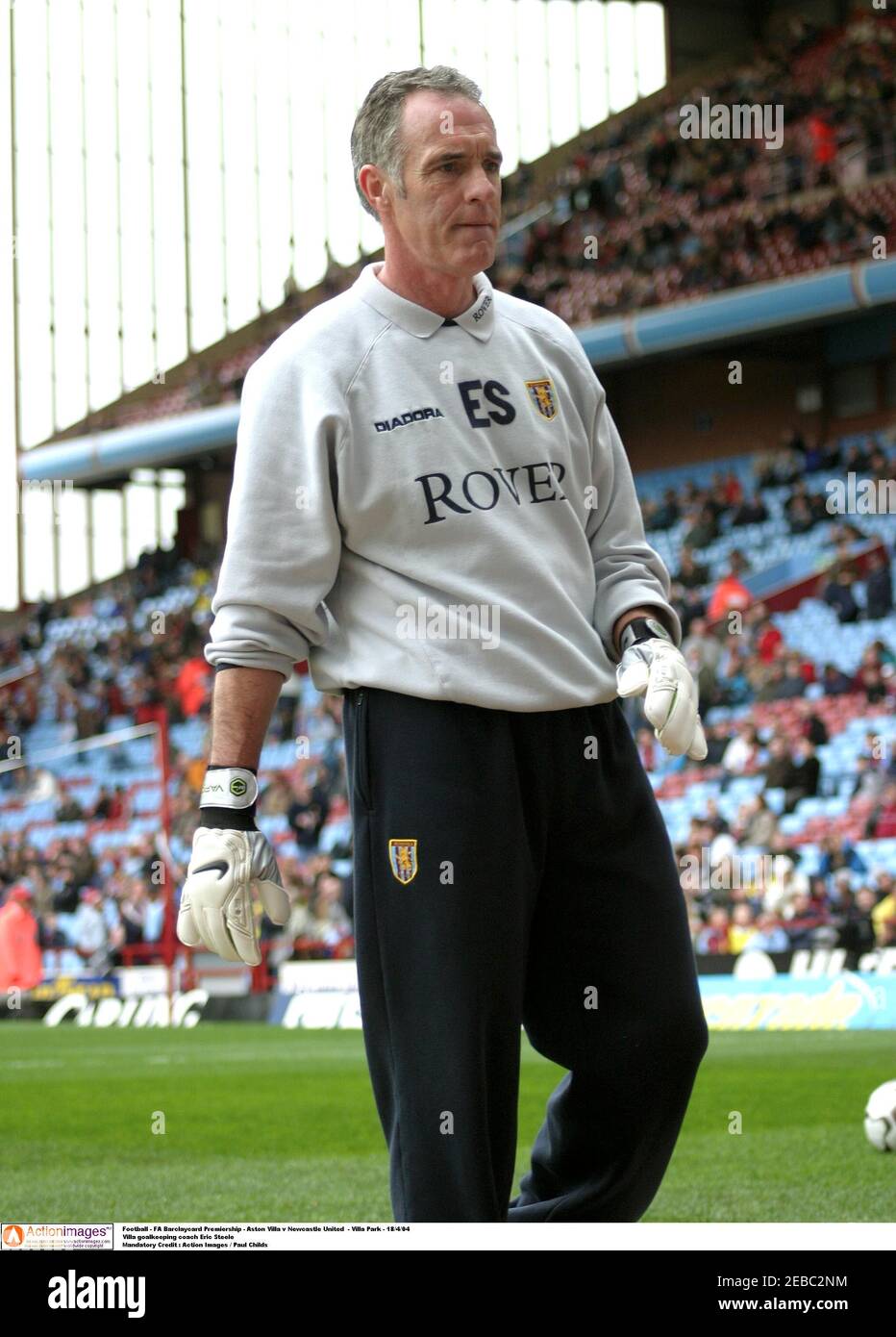 Goalkeeping coach eric steele hi-res stock photography and images - Alamy