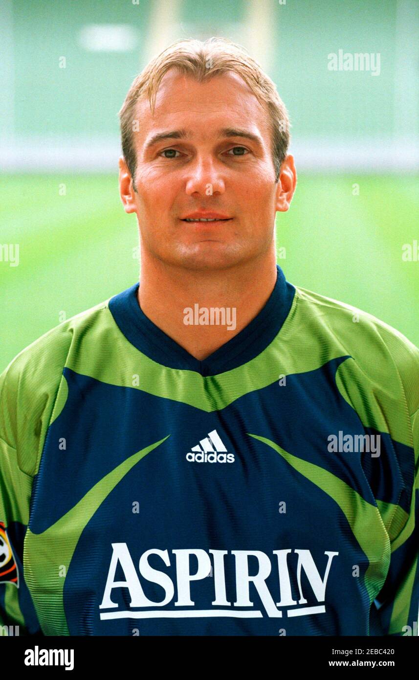 30 04 2000 hi-res stock photography and images - Alamy