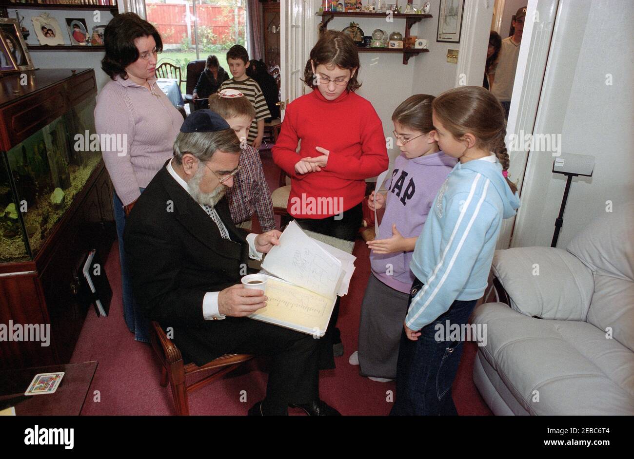 Chief rabbi jonathan sacks solihull hebrew congregation hi-res stock ...