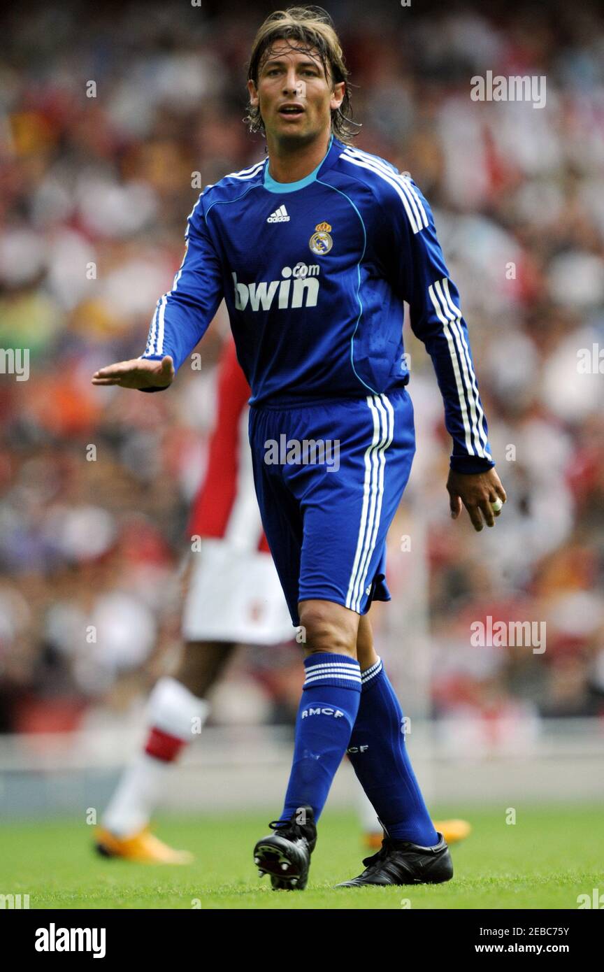 Gabriel heinze real madrid hi-res stock photography and images - Alamy