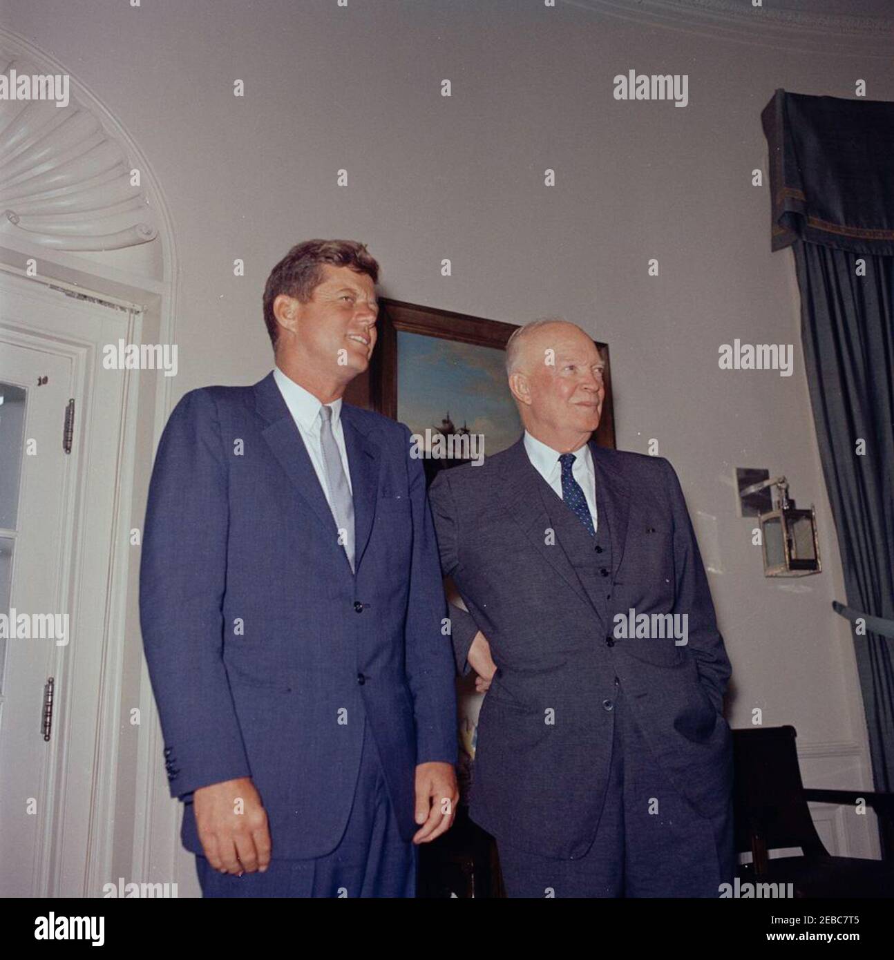 John kennedy and former president eisenhower hi-res stock photography ...