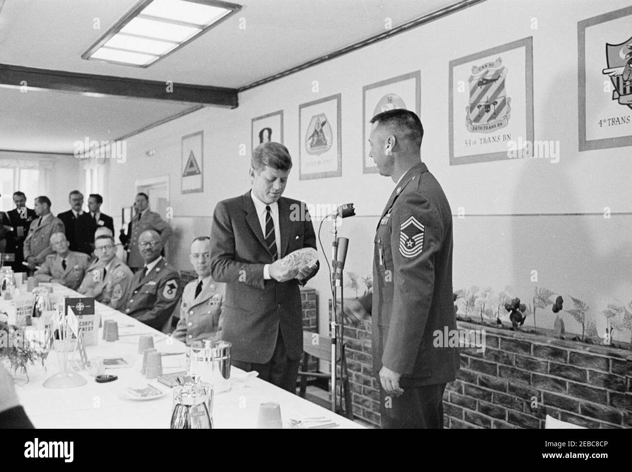 U s military leaders visit Black and White Stock Photos & Images - Alamy