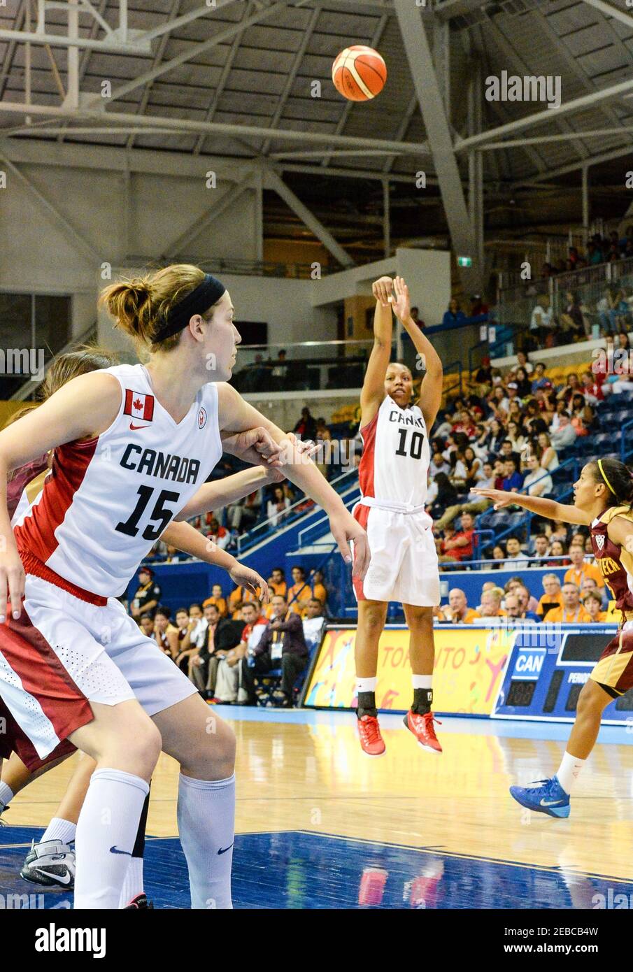 Three point shooting hi-res stock photography and images - Alamy