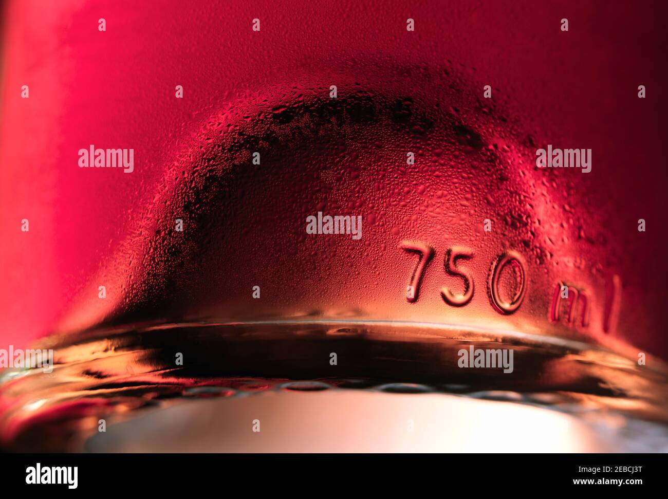 Chilled rose wine hi-res stock photography and images - Alamy