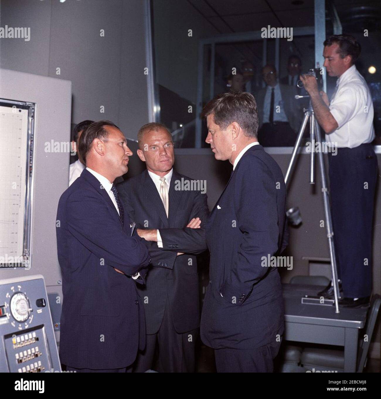 Christopher c kraft jr hi-res stock photography and images - Alamy