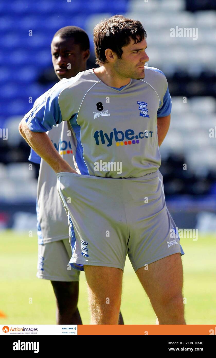 Football training david dunn hi-res stock photography and images - Alamy