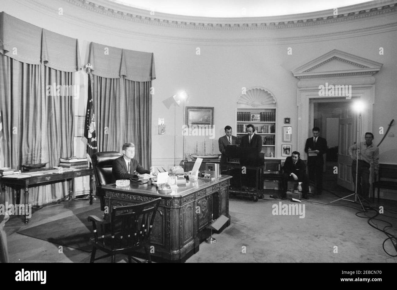 Remarks recorded for the Eleanor Roosevelt Cancer Foundation, 4:00PM ...