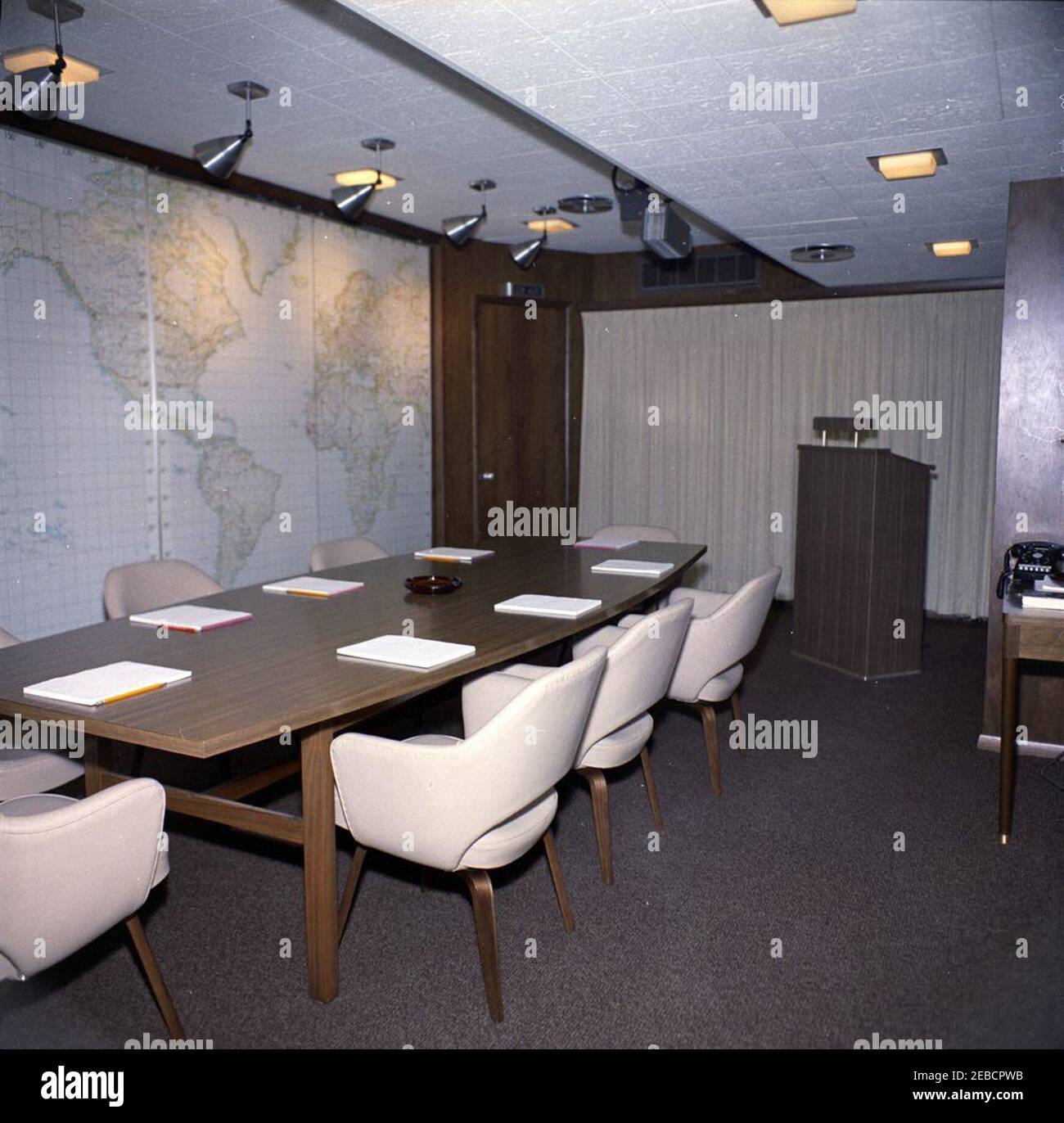 White House Rooms: Queensu0027 Bedroom, Presidentu2019s Dining Room ...