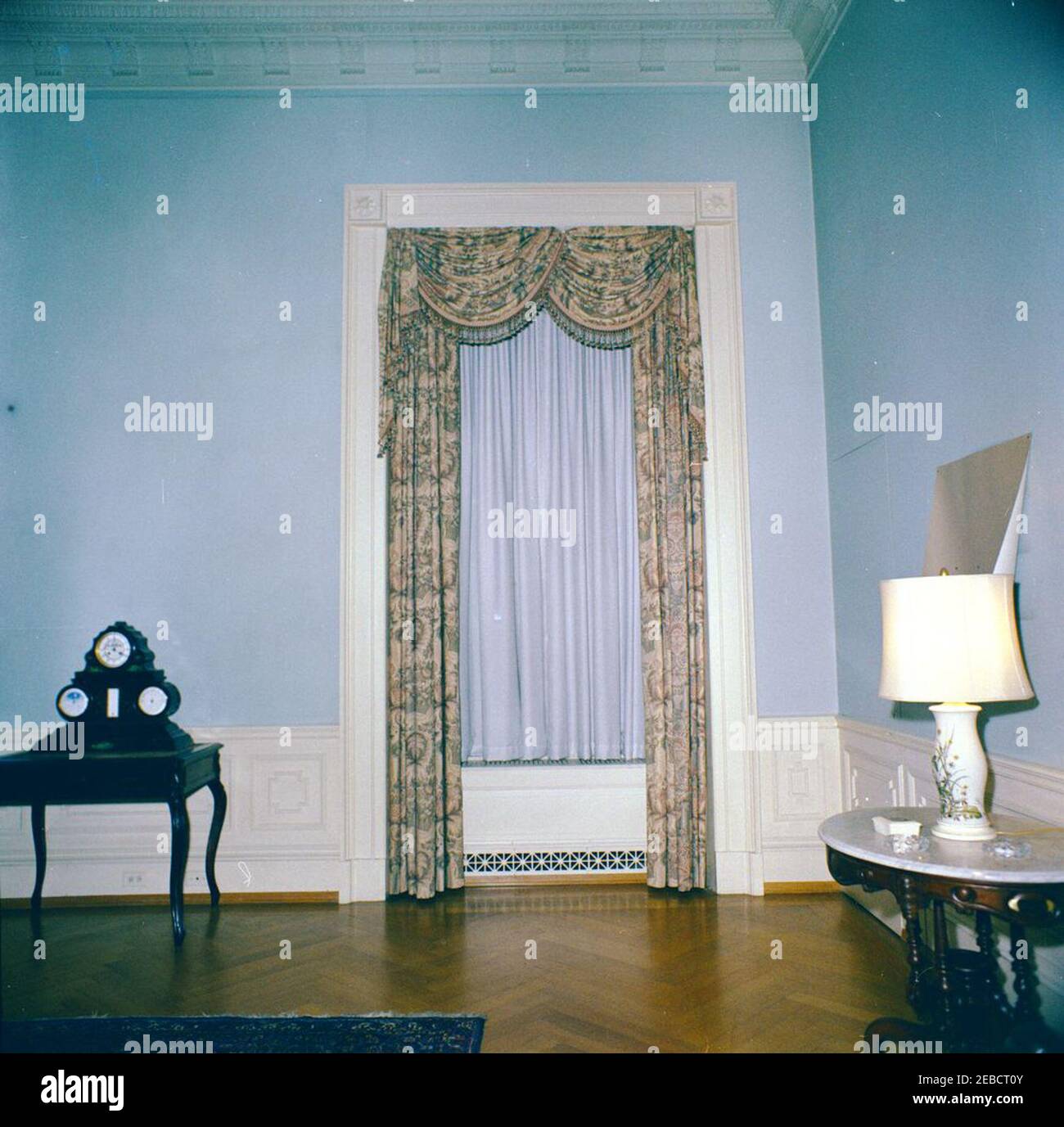 White House Rooms: Red, Green, Monroe (Treaty), State Dining Room ...