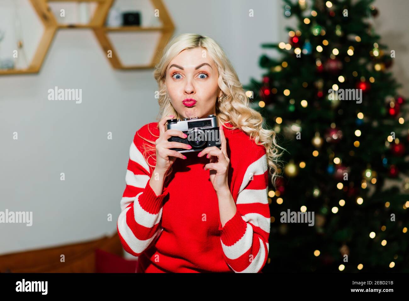 Dimples on face hi-res stock photography and images - Alamy